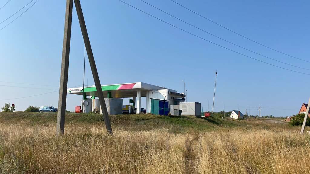 Benzin istasyonu Башнефть, Orenburgskaya oblastı, foto