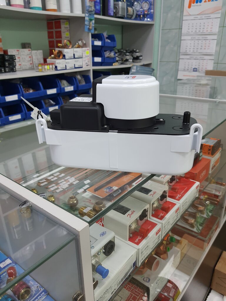 Endüstriyel buzdolapları Kholod-Servis, Pskovskaya oblastı, foto