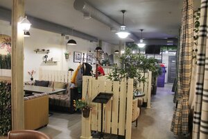 Inyan (ulitsa Sultangaliyeva No:18Б), kafe  Aznakayevo'dan (Aznakay'dan)
