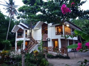 The Bruce Luxury Private Cottage (Central Visayas, Siquijor, Siquijor Circumferential Road), otel