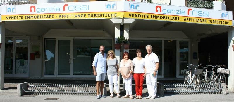 Emlak ofisi Agenzia D'Affari Rossi, Dünya, foto