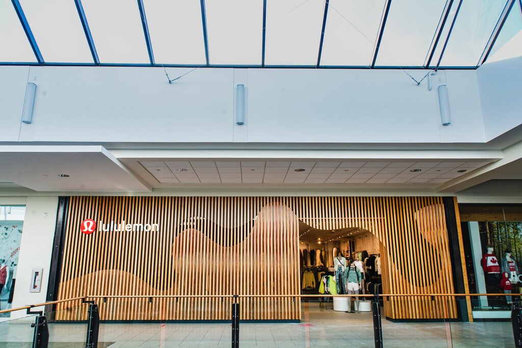 Giyim mağazası Lululemon, Edmonton, foto