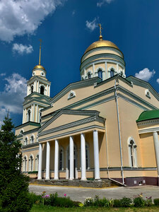 Cathedral of the Life-Giving Trinity (ploshchad Svobody No:2, Volsk, Russian Federation), ortodoks kiliseleri