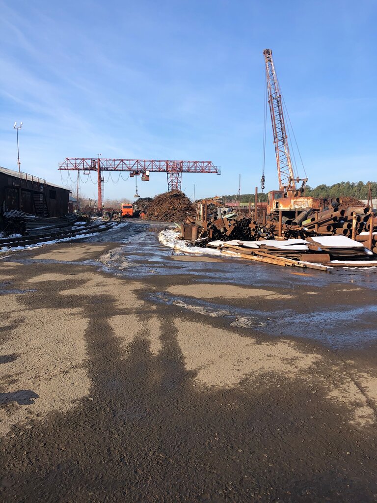 Geri dönüşüm maddeleri Priyem chernogo metalla Kadarbayev M Ye. Ip, Şadrinsk, foto