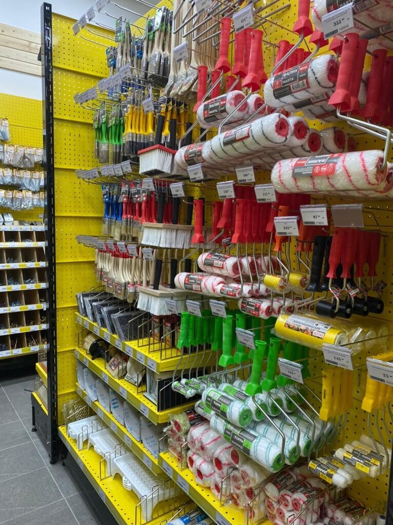 Yapı mağazası Stroitelniy dvor, Tiumen, foto