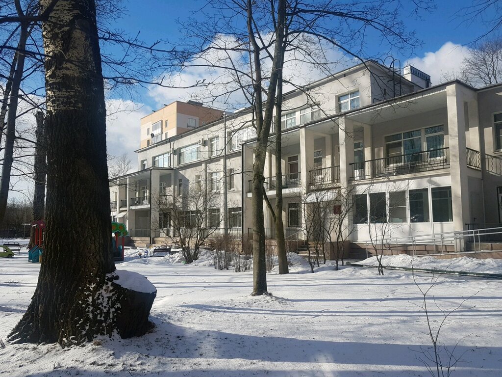 Sosyal rehabilitasyon merkezi Кризисный центр помощи женщинам Маленькая мама, Saint‑Petersburg, foto
