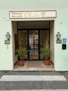 Albergo Meuble' Olivi (Via Cristoforo Colombo No:1, Toscolano-Maderno), otel
