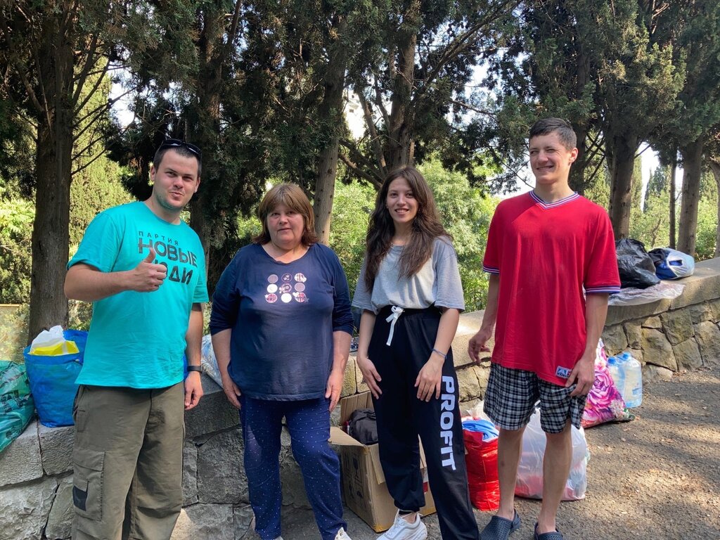 Sivil toplum kuruluşları New People, Yalta, foto