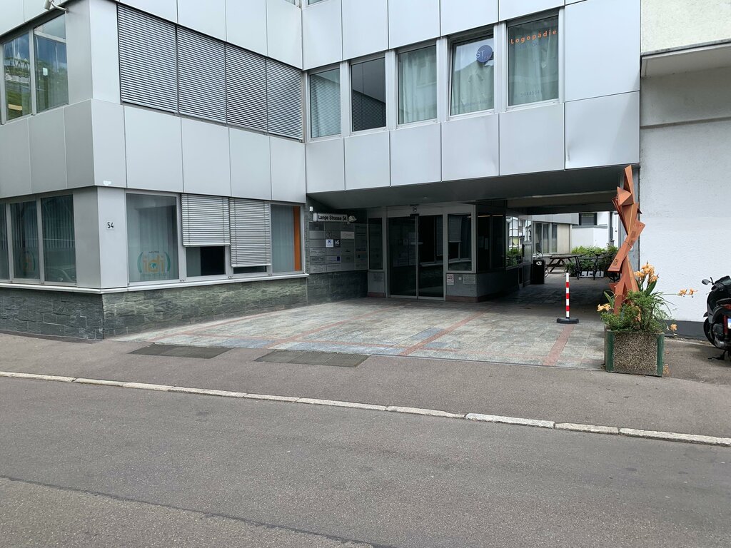 Yabancı dil kursları Idi Sprachen- und Dolmetscher-Institut, Stuttgart, foto