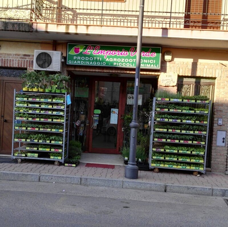 Tarım makineleri, ekipmanlar L'Emporio Verde, Sardunya, foto