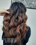 Studio Pudra Lida (praspiekt Pieramohi No:40), güzellik salonu  Lida'dan