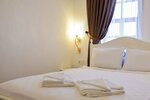 Kanelo Otel (Balıkesir, Ayvalık, Fevzipaşa-Vehbibey Mah., Talatpaşa Cad.), otel  Ayvalık'tan