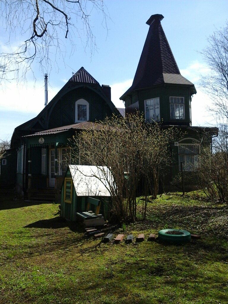 Turistik yerler Жилой дом колонии Общества христиан-трезвенников, начала XX века, Saint‑Petersburg ve Leningradskaya oblastı, foto