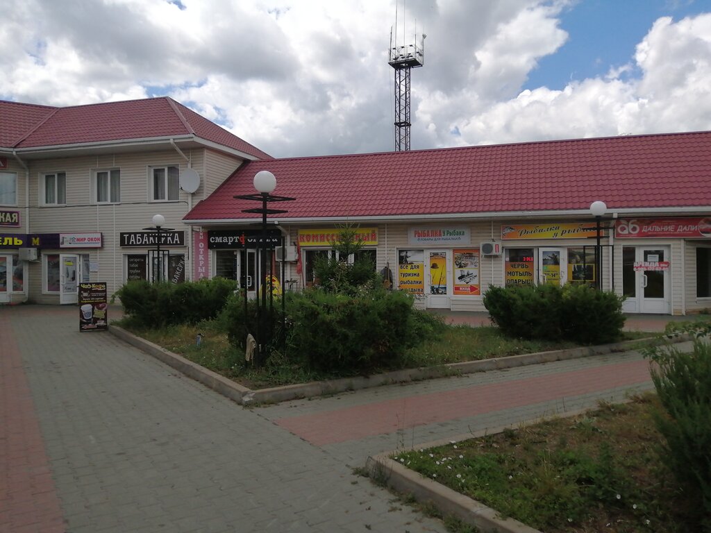 Giyim mağazası Magazin Komissionny, Shebekino, foto