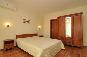 Semiramida Gardens (Burgas Region, Nesebar, Resort of Slanchev Bryag, Chajka District), otel  Güneş Sahili Tatil Tesisleri'nden