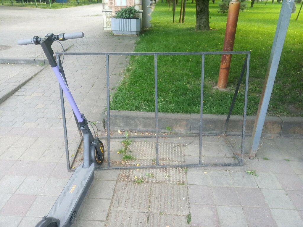 Bisiklet park yerleri Bicycle stand, Krasnodar, foto