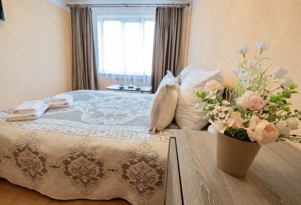 Kısa süreli konaklama 4 Sezona v mikrorajone Mirnyj 6/1, Novy Urengoy, foto