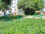 Playground (Kursk District, Tsentralny okrug), oyun alanı  Kursk'tan
