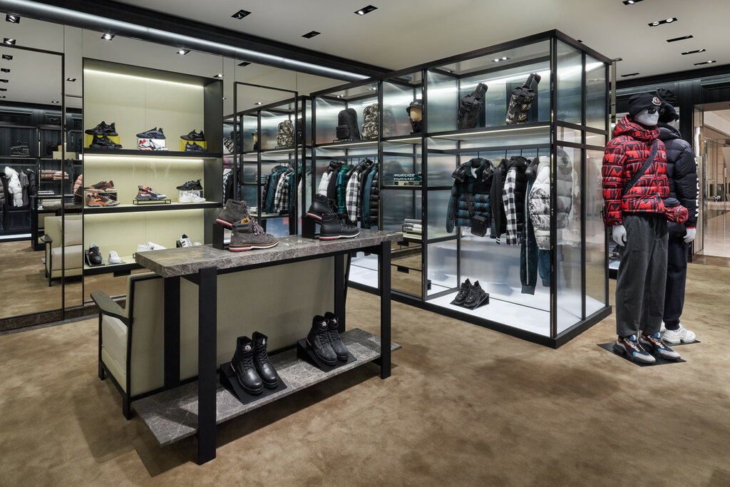 Giyim mağazası Moncler, Tokyo, foto