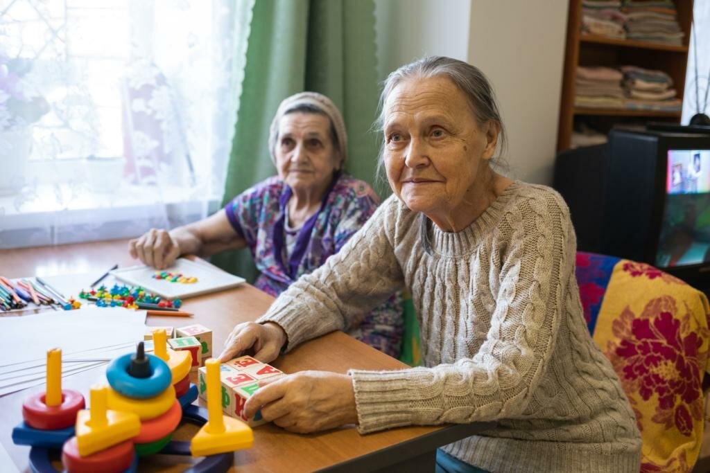 Huzurevi, bakımevi Zabota 54, Novosibirsk, foto