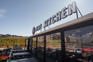 Fire Kitchen (Rostovskaya Street No:20, territoriya Slavyanka, Shushary Settlement), restoran  Saint‑Petersburg'dan