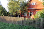 Герою Советского Союза А.И. Сидорову (ulitsa Veteranov No:27, derevnya Bereznyak), anıt levhası, anıt taş  Saint‑Petersburg ve Leningradskaya oblastından