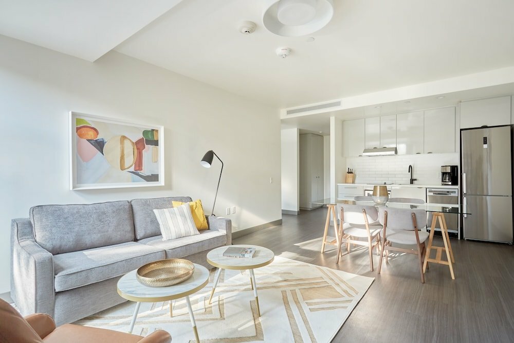 Otel Sonder by Marriott Bonvoy Revival Apartments English Bay, Vancouver, foto