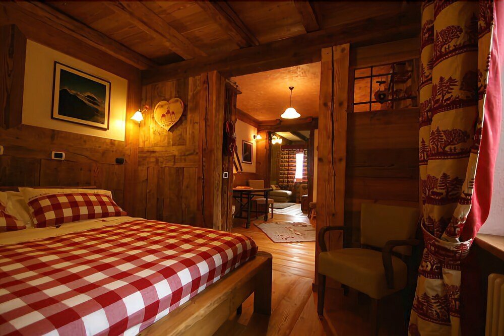 Otel Hotel Tivet, Aosta Vadisi, foto