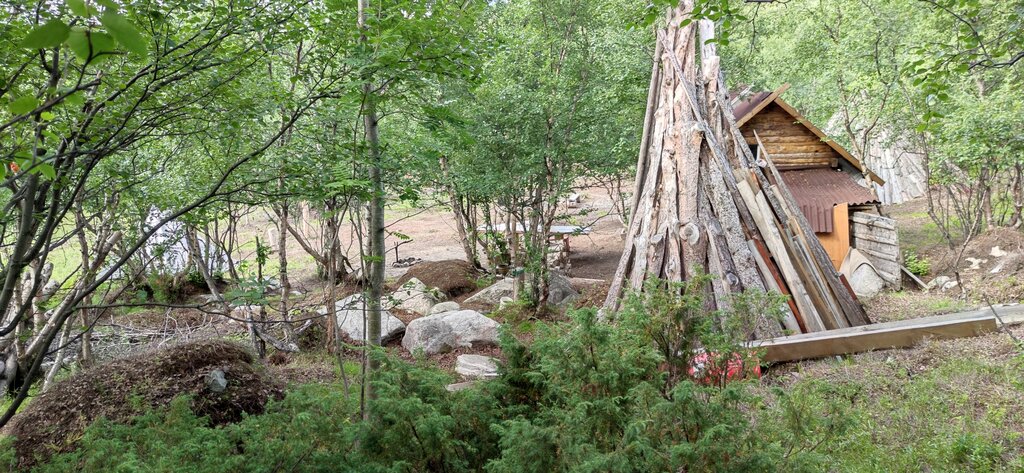 Turistik yerler House of reindeer herders, Murmanskaya oblastı, foto