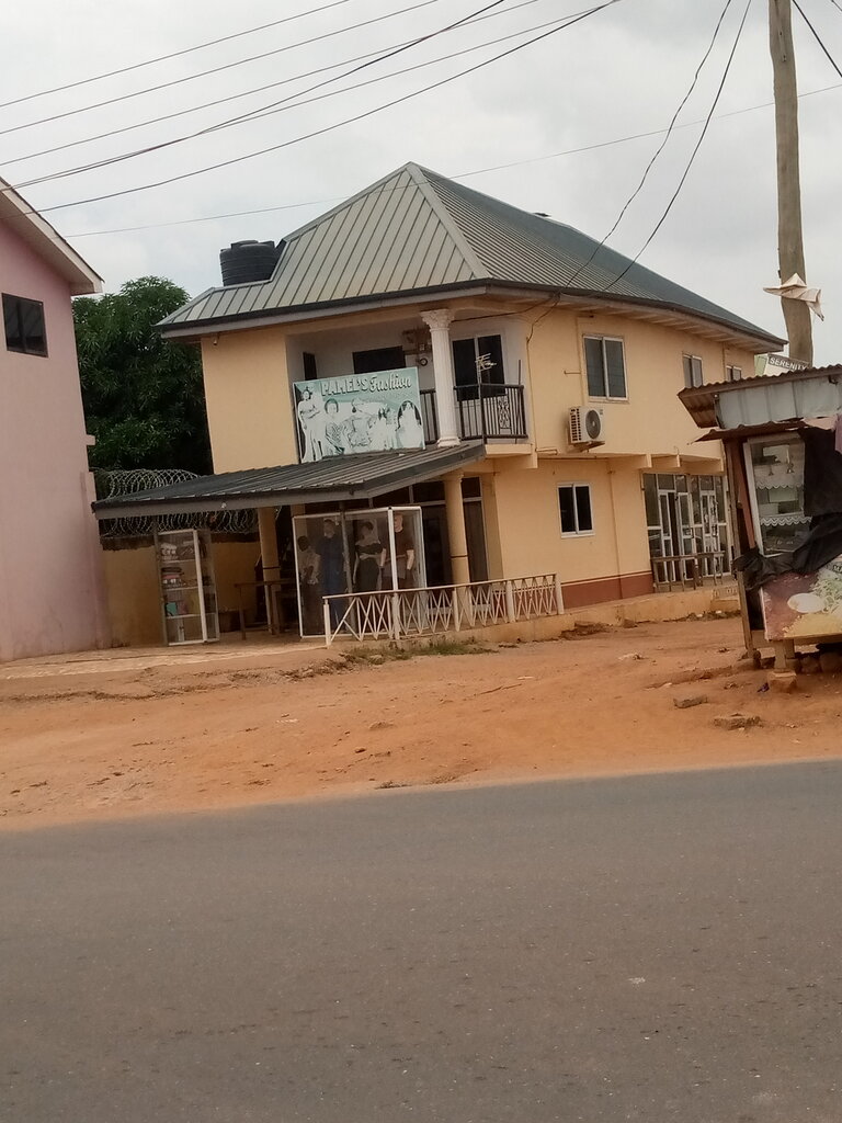 Giyim mağazası Pamela's fasion, Dünya, foto