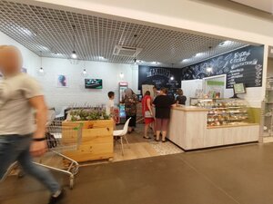 Щи-Борщи (ulitsa Kasatkinoy No:10), kahve dükkanları  Arhangelsk'ten
