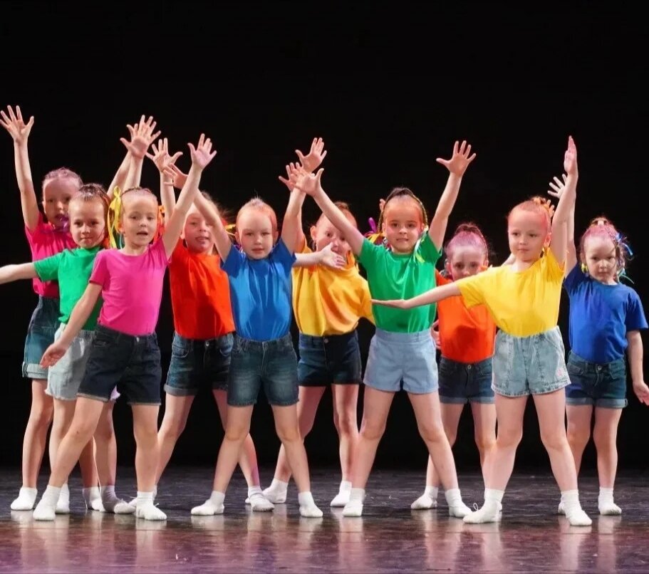 Dans okulları Barbariski, Yekaterinburg, foto