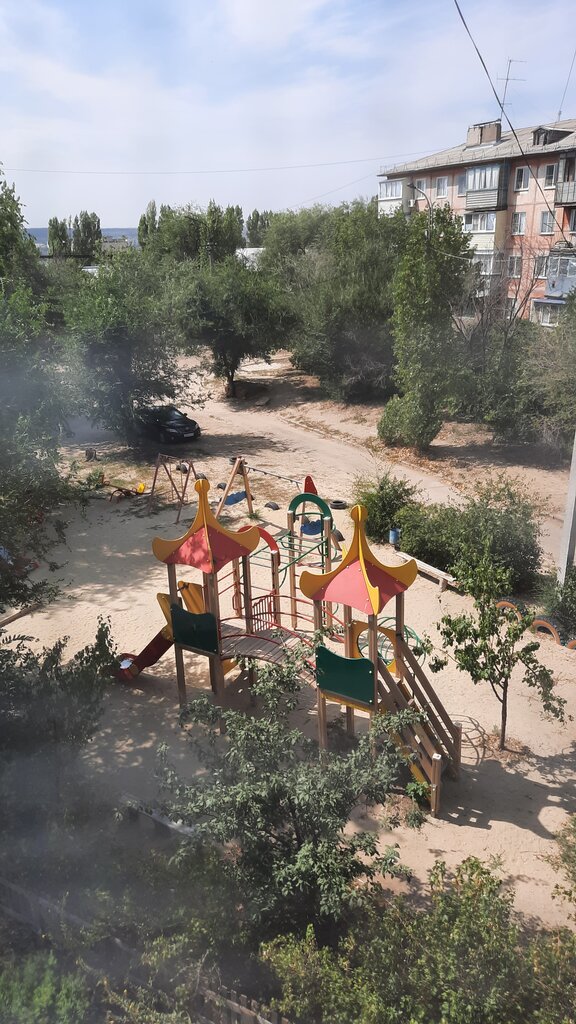 Oyun alanı Playground, Kamyşin, foto