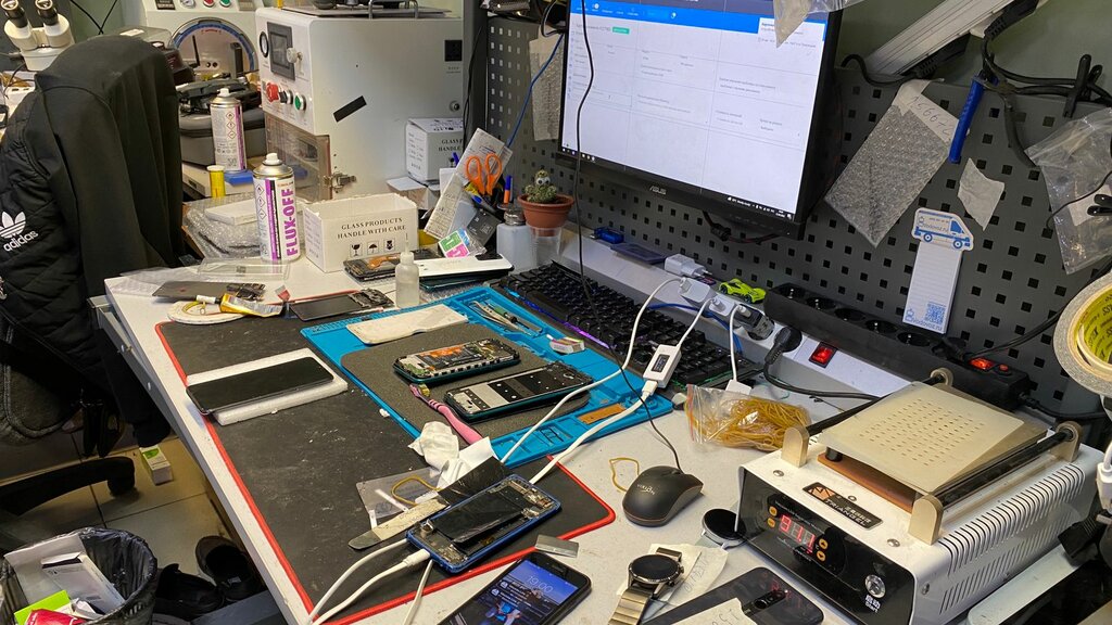 Telefon tamir servisi Logia Service, Moskova, foto