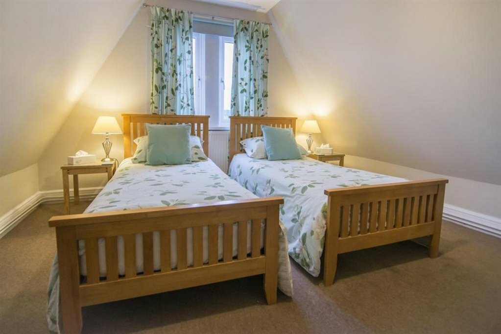 Otel Marishas Guest House, Bath, foto