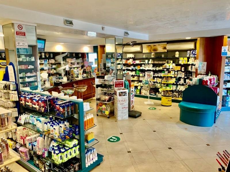 Eczaneler Farmacia Cortes Melis Srl, Sardunya, foto