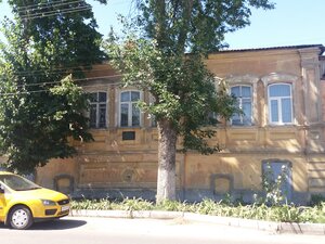 Военный комиссариат (ulitsa Lunacharskogo No:5), anıt levhası, anıt taş  Şçigry'den