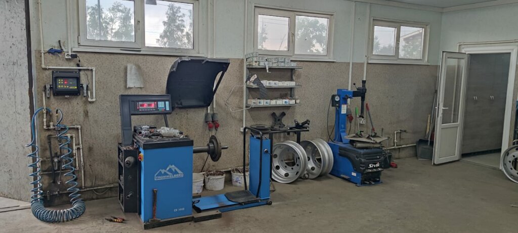 Oto lastik tamiri Tire service, Orel, foto