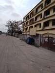 Isg (Brazzaville, Commune de Poto-Poto), üniversiteler  Brazzaville'den