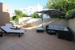 Villa Prana Guesthouse (Aveiro, Vale de Cambra, Avenida Miguel Bombarda), otel  Faro'dan