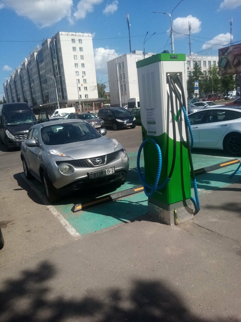 Elektrikli oto şarj istasyonları Станция зарядки электромобилей, Vitebsk, foto
