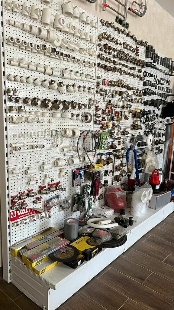 Banyo ve klozet mağazaları The World of Plumbing, Omsk, foto