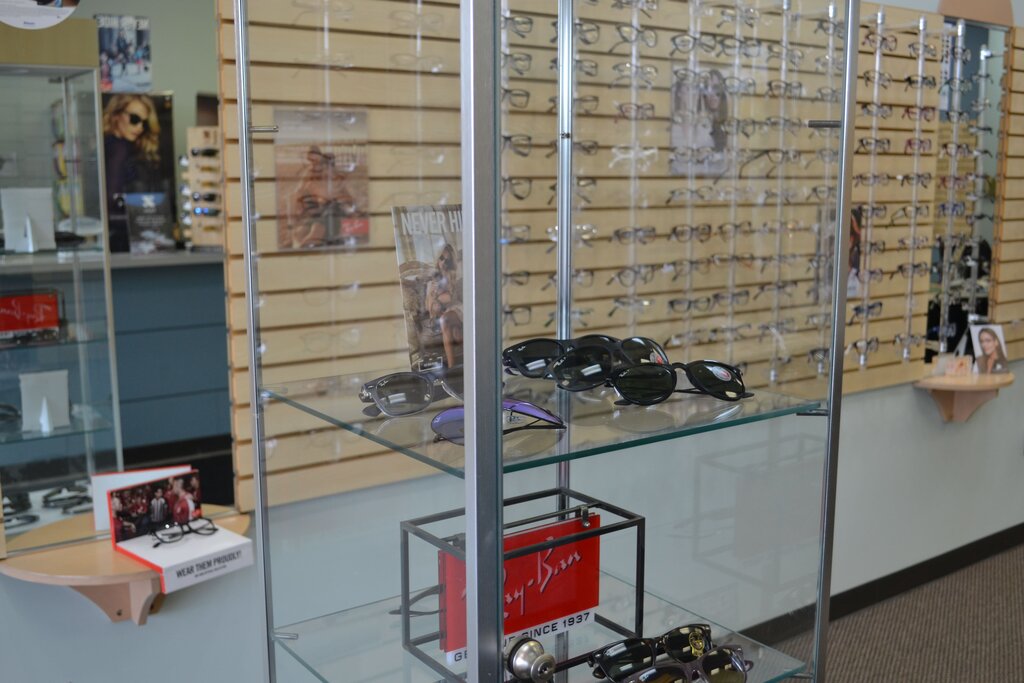 Optik Rosin Eyecare - Aurora, İllinois, foto