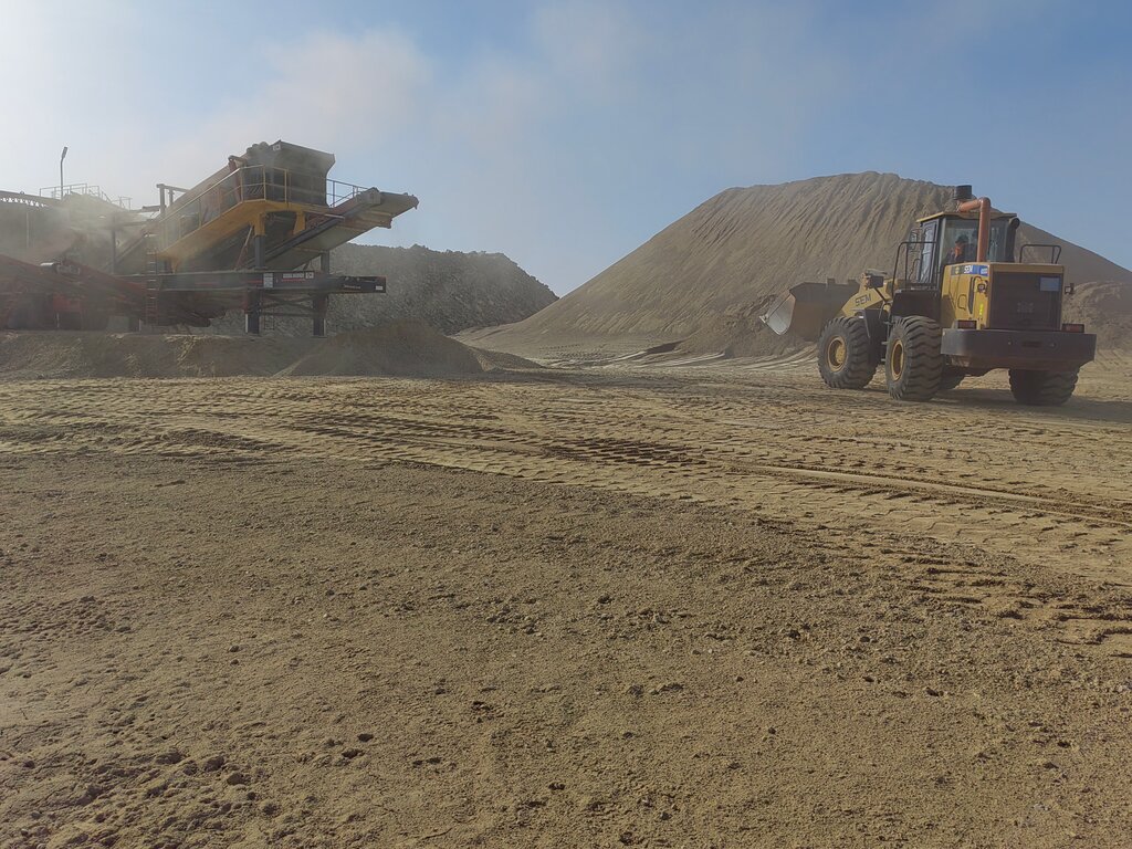 Madencilik işletmeleri Kishi Bogdo Quarry, Batı Kazakistan eyaleti, foto