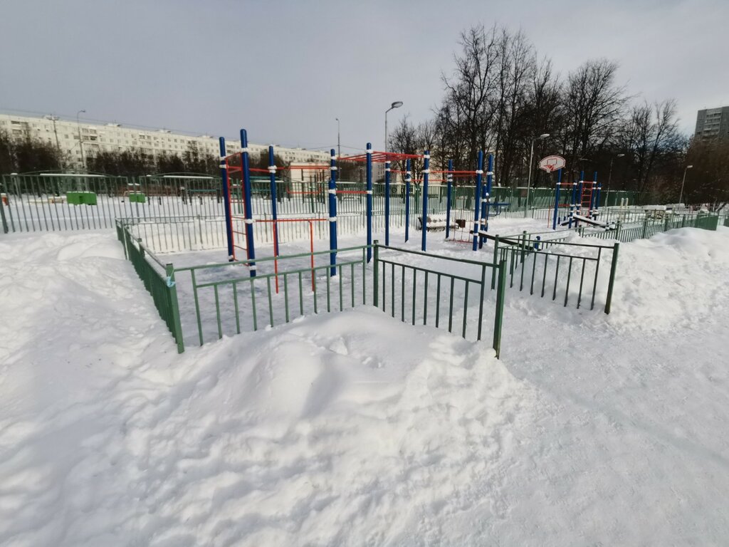 Spor alanı Спорт площадка, Moskova, foto