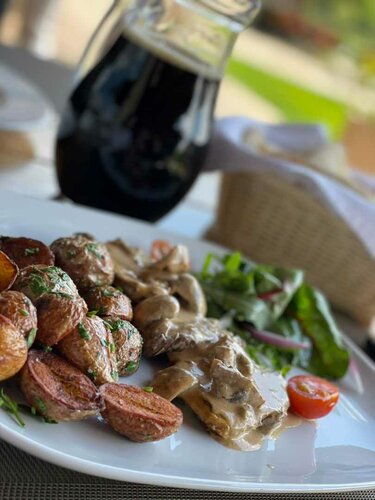 Restoran Tivoli Park, Kuzey Osetya‑Alanya, foto
