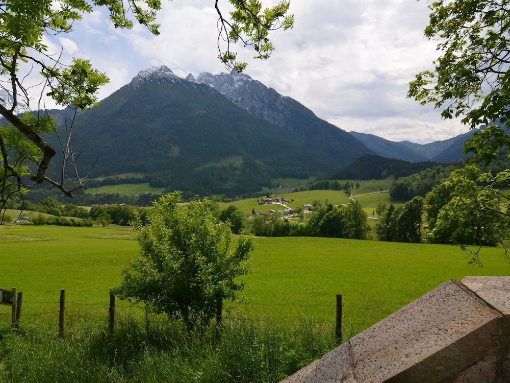 Otel Charming Apartment in Schonau am Konigsee With Barbecue, Bavyera, foto
