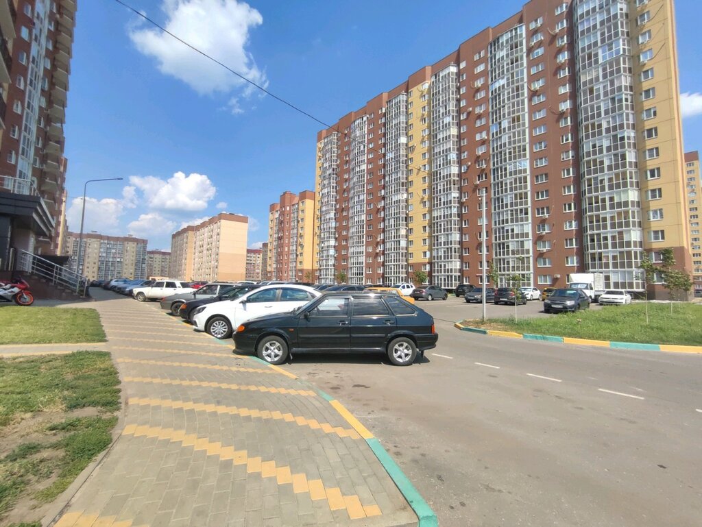 Otoparklar Parking lot, Voronej, foto