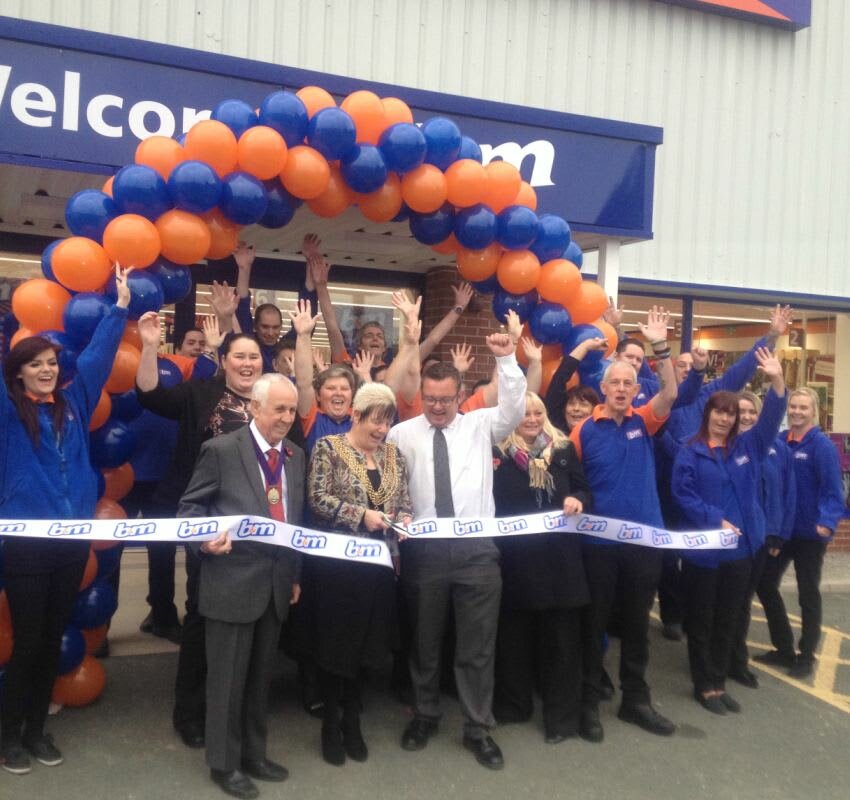 i̇ndirim ve fırsat sistemleri B&m Store, İngiltere, foto