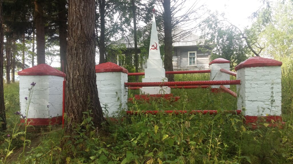 Anıt, heykel Воинам, павшим в Великой Отечественной войне, Tverskaya oblastı, foto